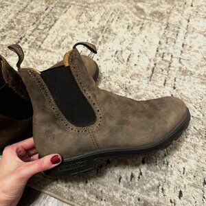 Blundstone | Shoes | Womens Blundstone Chelsea Rustic Brown Boot | Poshmark